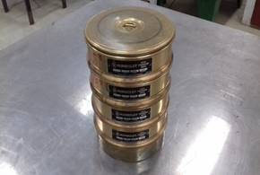 Characterization of the compressive strength in rocks by granulometric ...