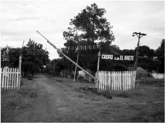 «RÍOS LIBRES PARA UN PUEBLO SANO»*LA RELOCALIZACIÓN DE LOS VECINOS DE EL BRETE. POSADAS, MISIONES